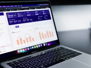 CIO Dashboards: Benefits and metrics to track - Waydev